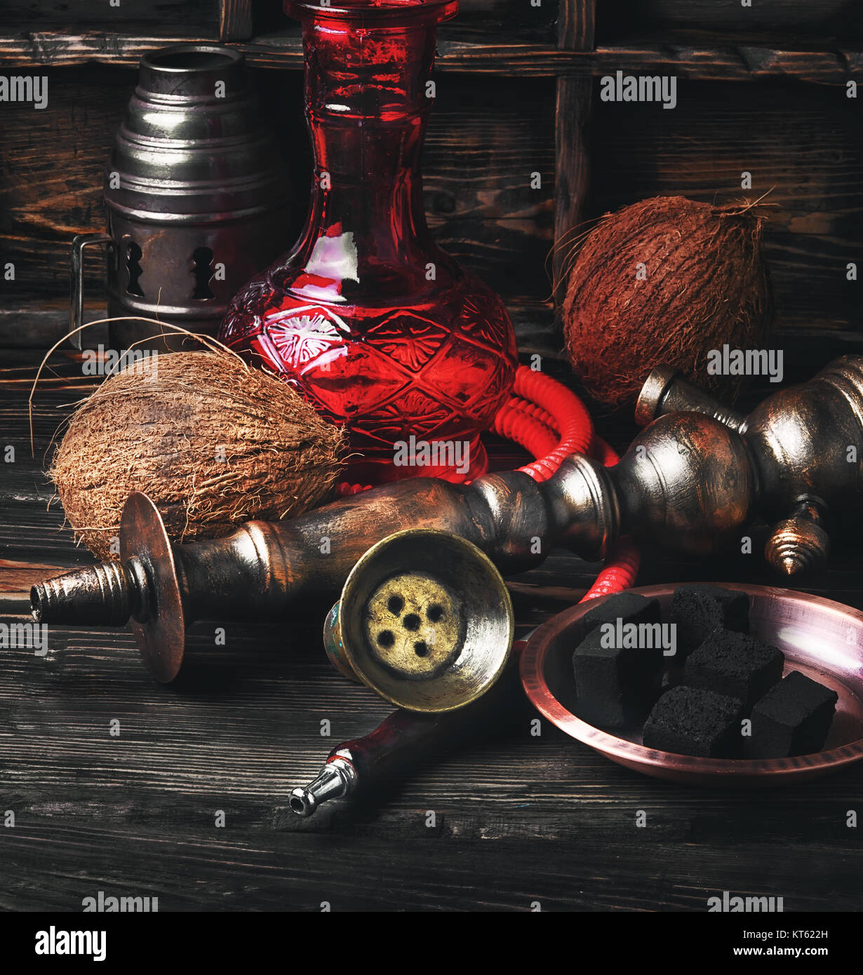 La chicha oriental élégant et fruit tropical coconut Photo Stock - Alamy