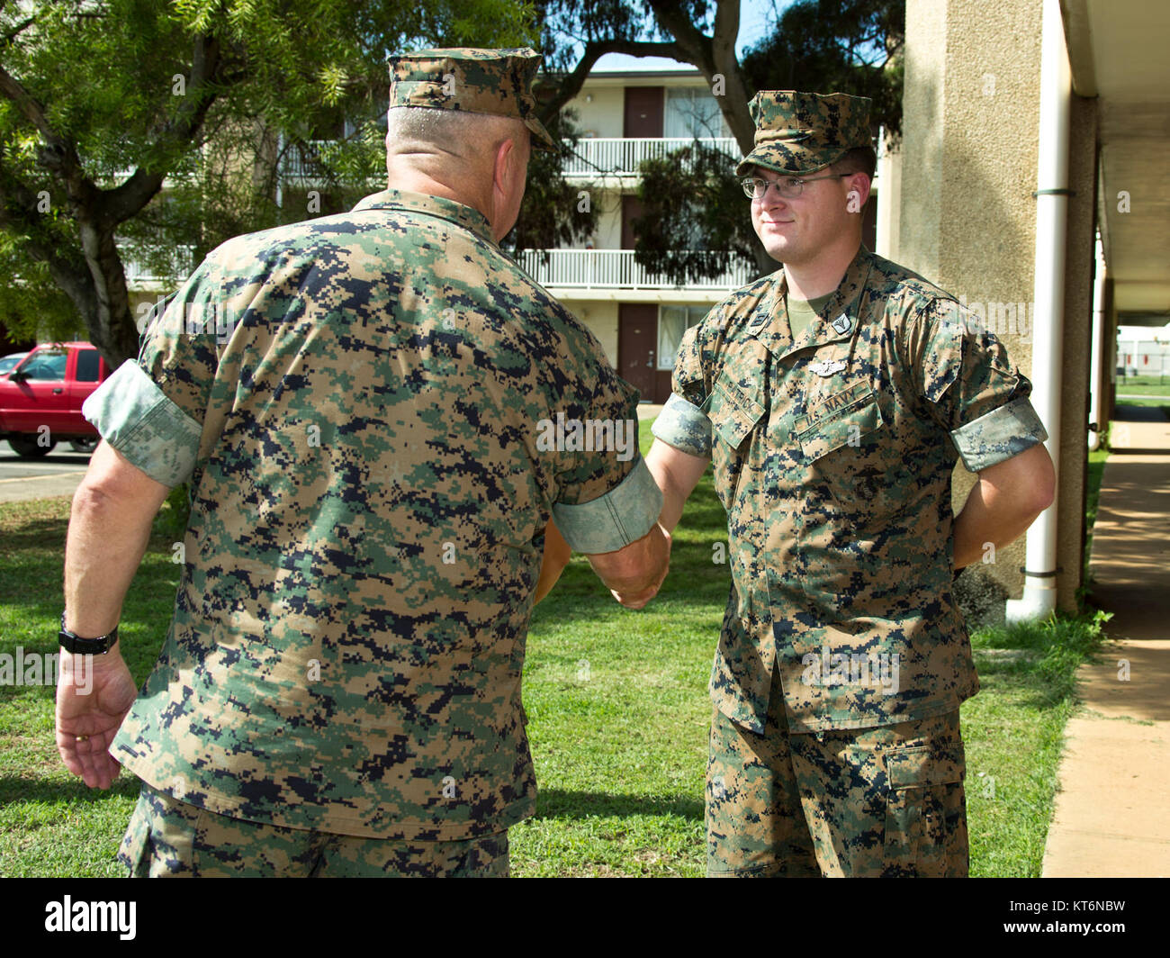 Le Commandant adjoint de la Marine Corps Le général Glenn M. Walters ...