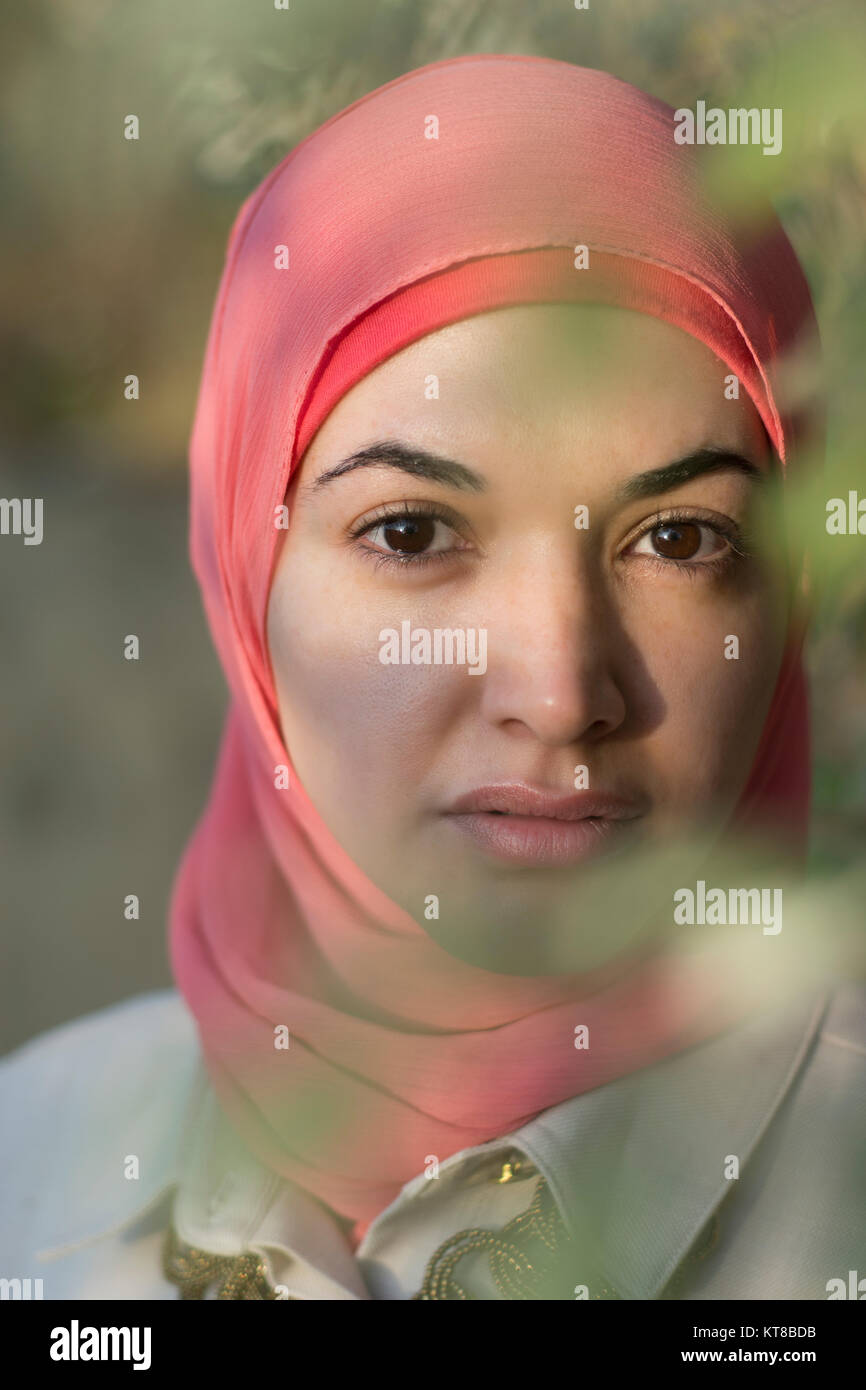 Muslim Girl Wearing Hijab Islamic Banque De Photographies Et Dimages à