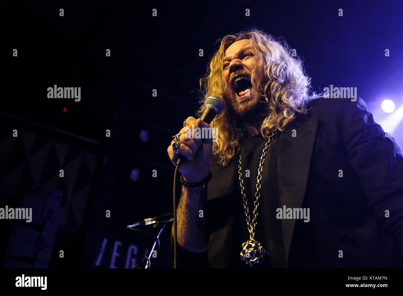 Nathan james Banque de photographies et d’images à haute résolution - Alamy