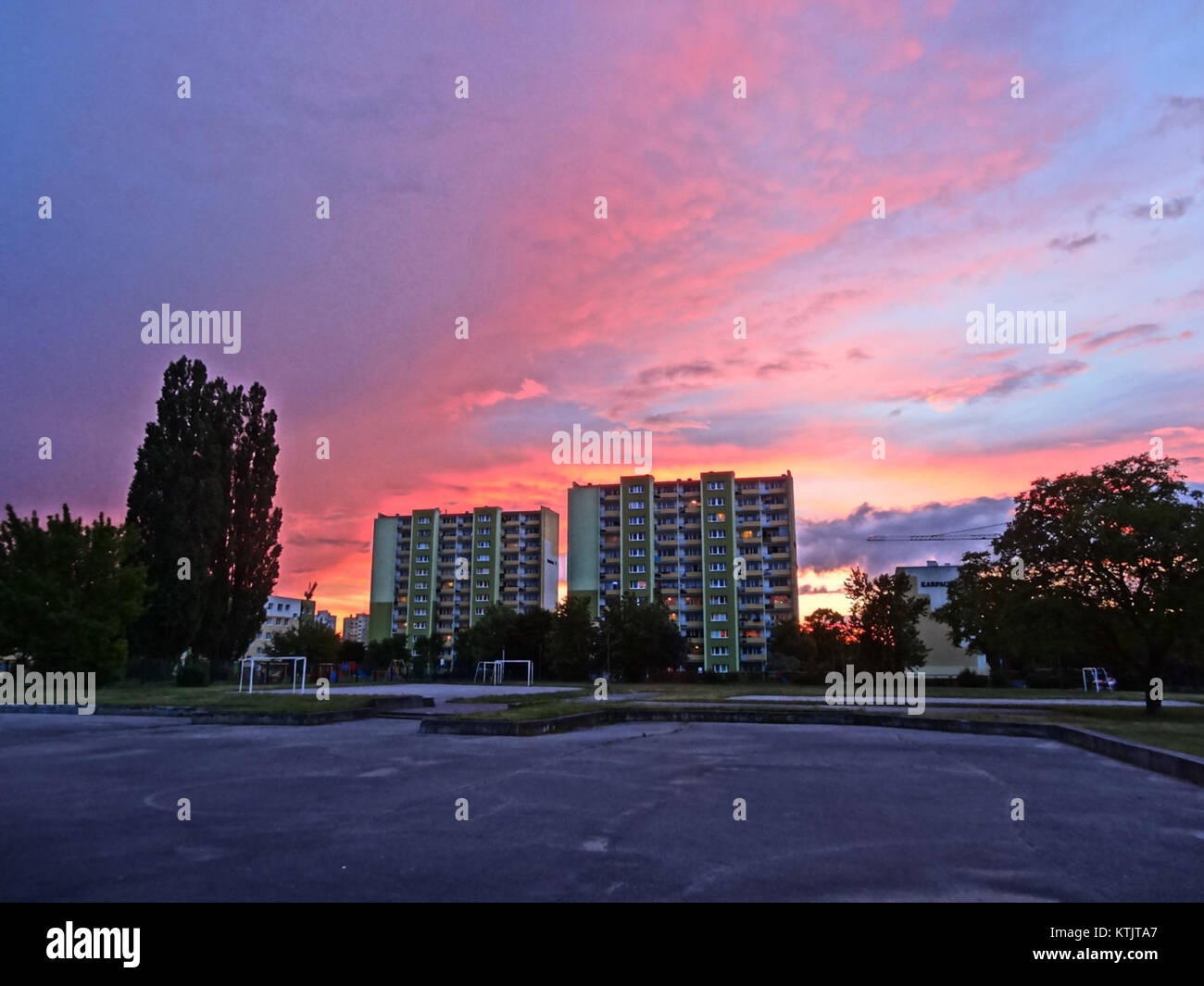 L'image du 2 juin 2014 montre le BDG Wzgorze Wolnosci, un bâtiment ...