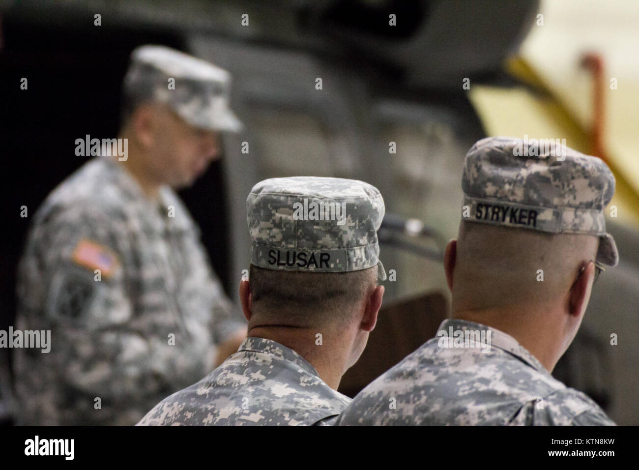LATHAM, NY -- Le Lieutenant-colonel Jeffery Baker, le nouveau ...