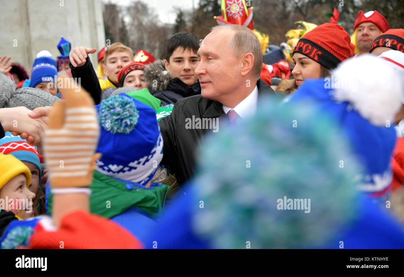 Russian president vladimir putin children Banque de photographies et d ...