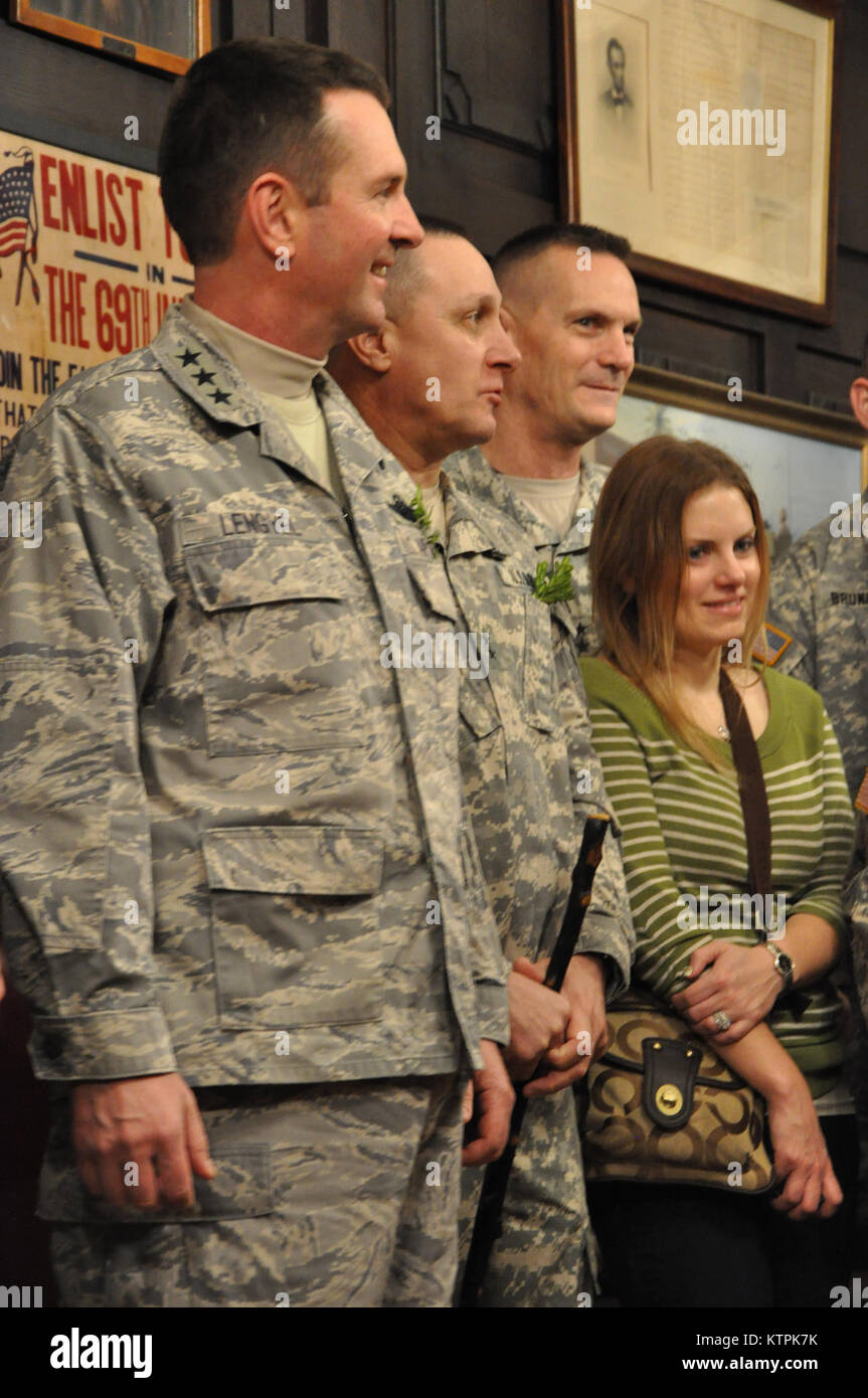 NEW YORK, N.Y.- l'Armée de New York du 1er Bataillon de la Garde ...