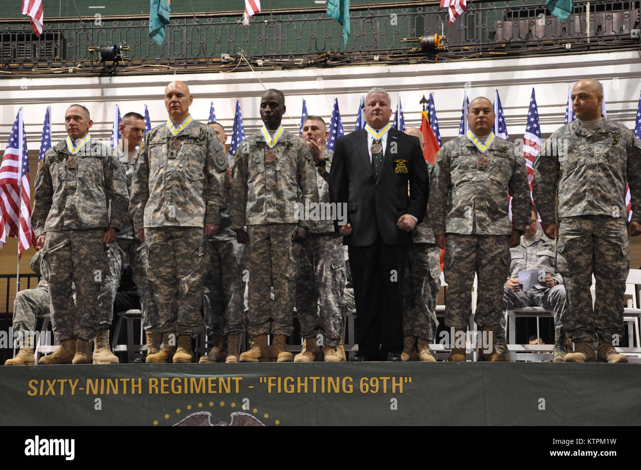 NEW YORK, N.Y.- l'Armée de New York du 1er Bataillon de la Garde ...