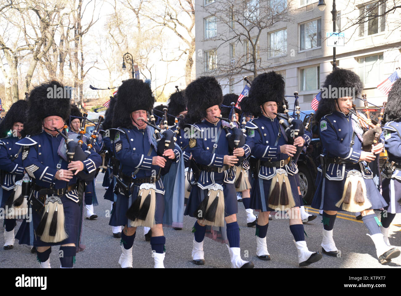 NEW YORK, NY--Pour la 255e fois, les membres de la Garde Nationale de ...