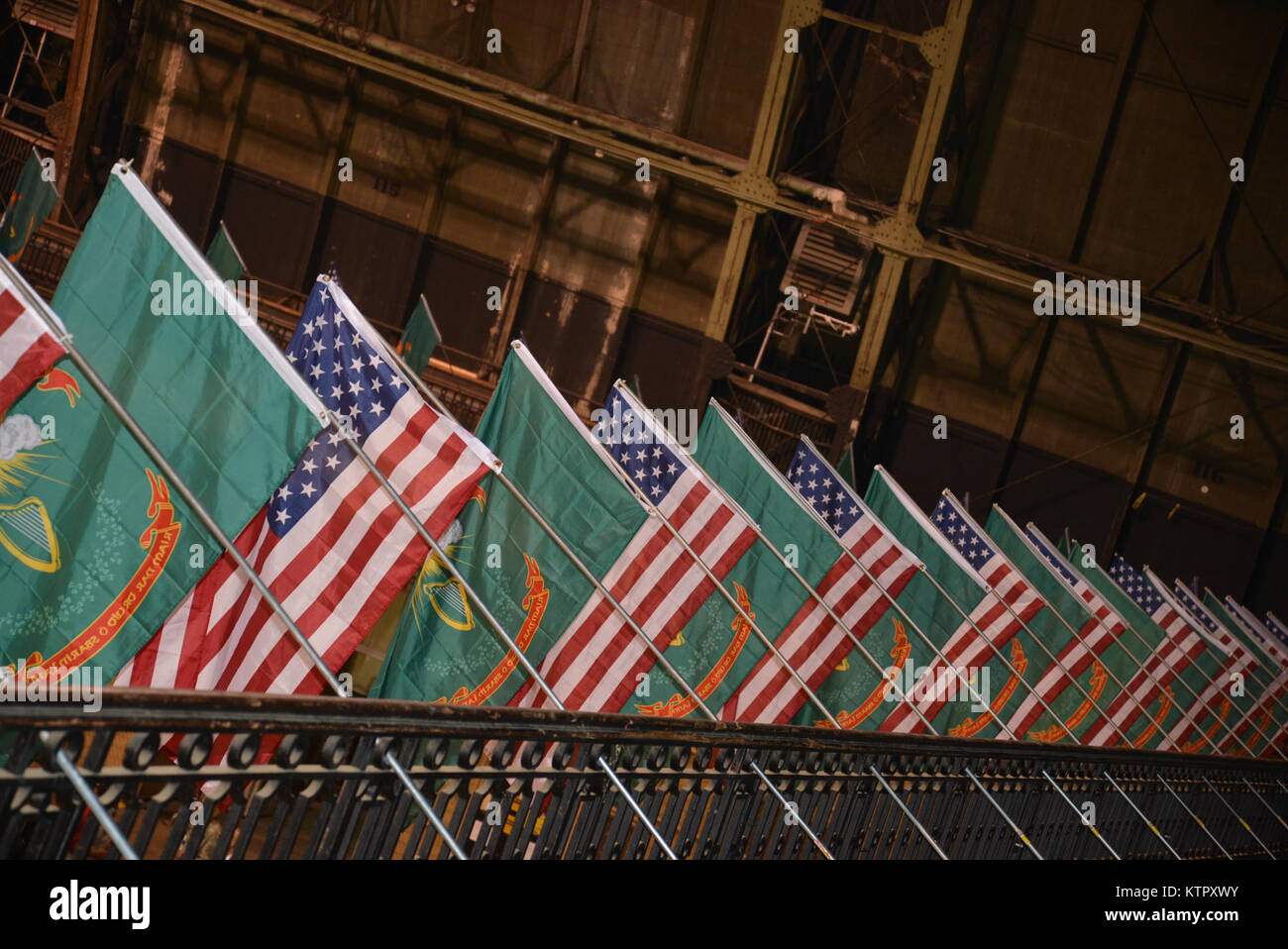 NEW YORK, NY--Pour la 255e fois, les membres de la Garde Nationale de ...