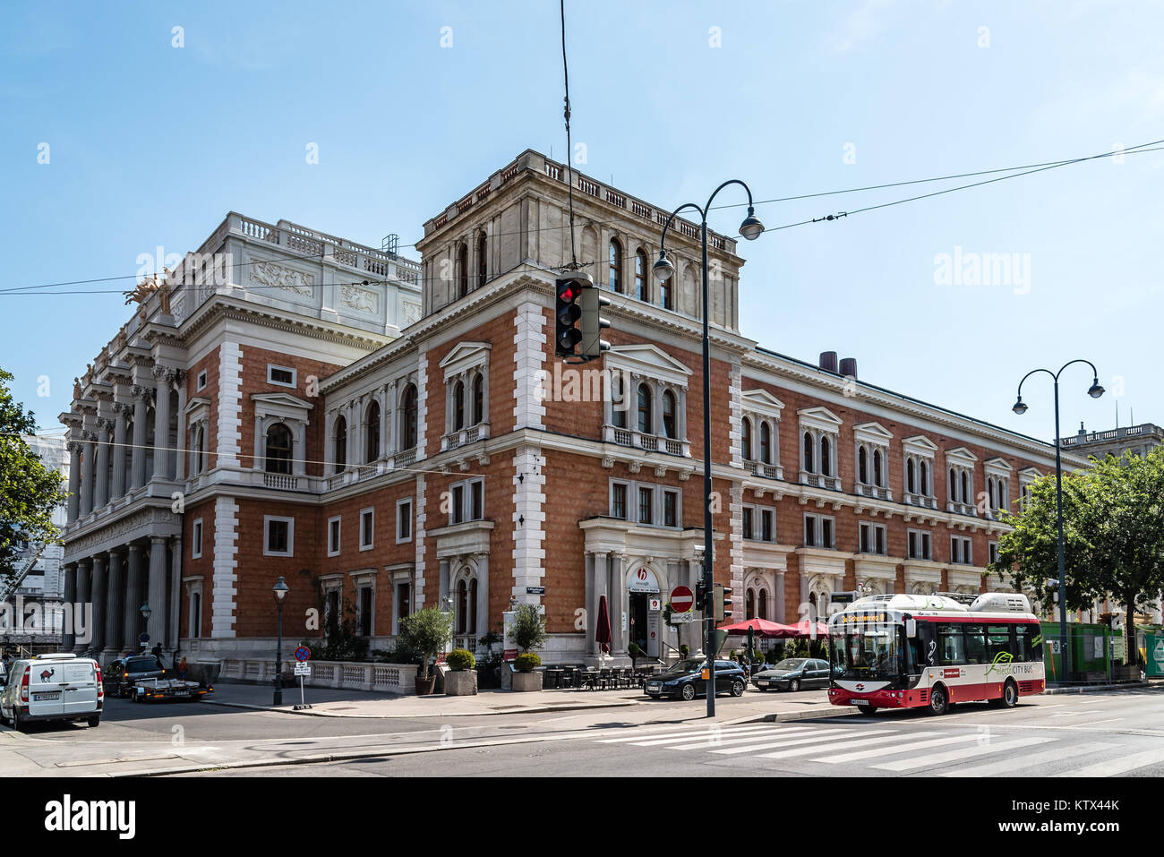 Wiener Borse. C'est le bâtiment de la bourse de Vienne. Il est l'un des ...