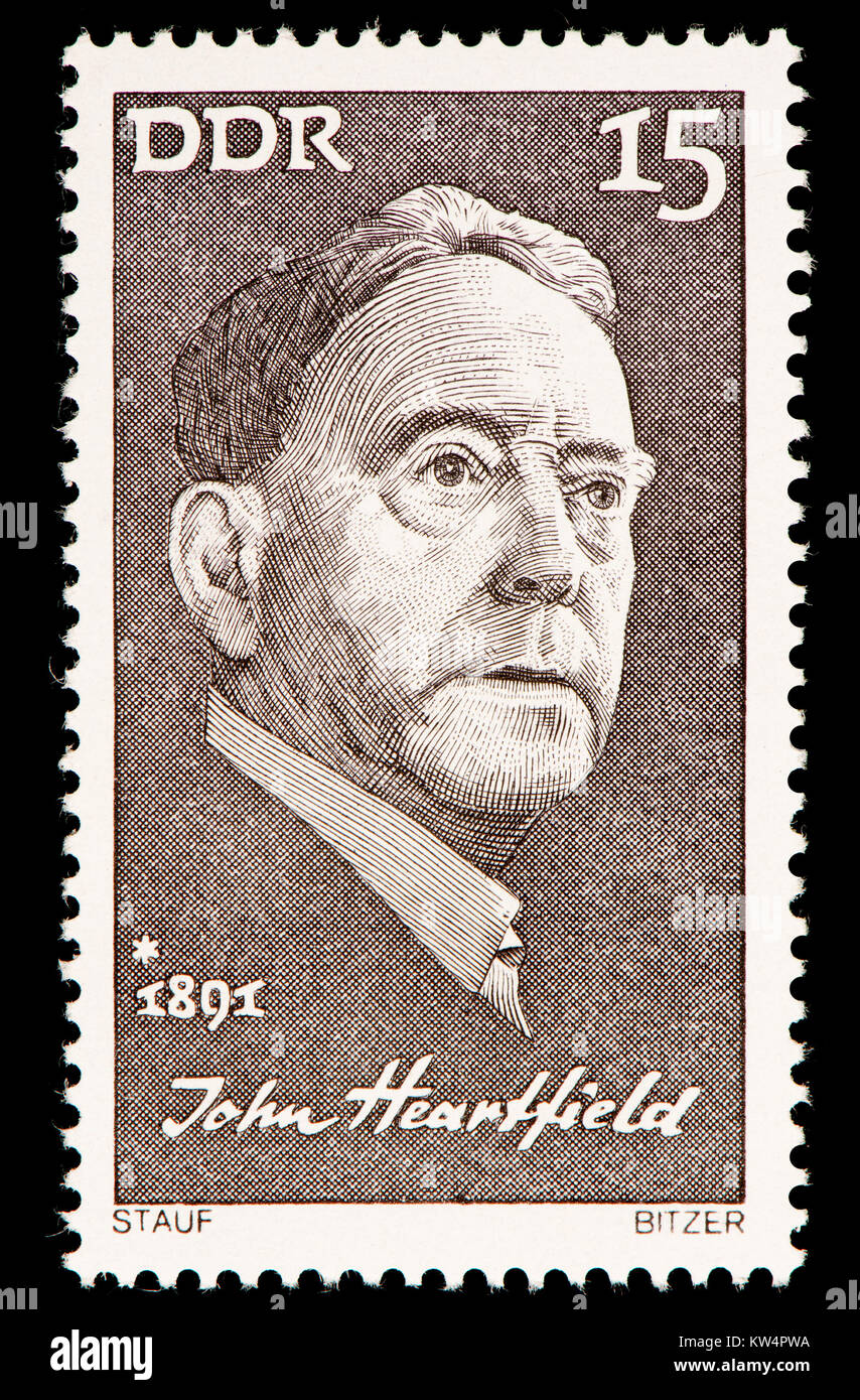 Photomontage by john heartfield Banque de photographies et d’images à ...