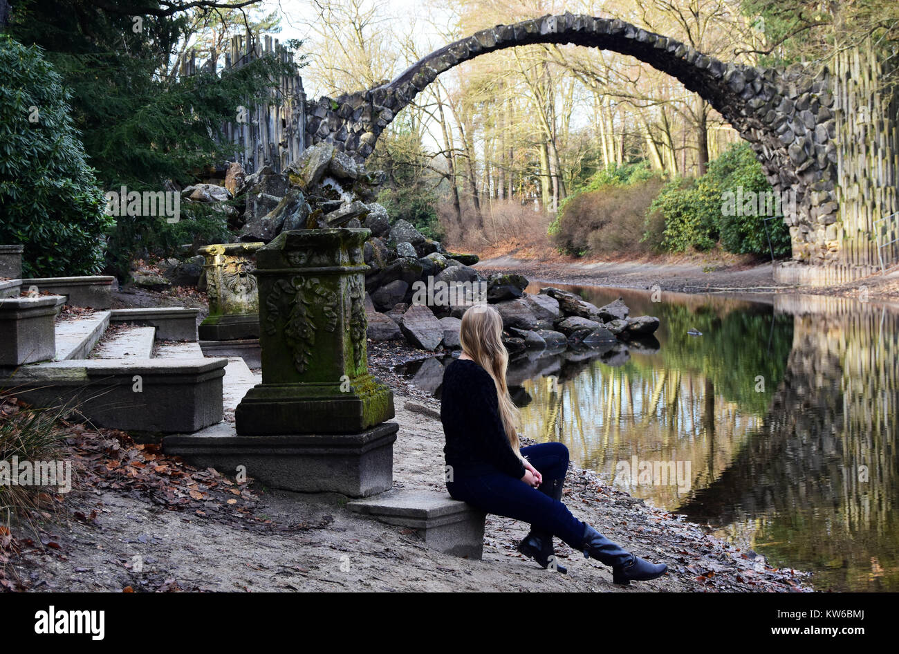 Devil's Bridge en Rakotzbrucke Kromlau en Allemagne Photo Stock - Alamy
