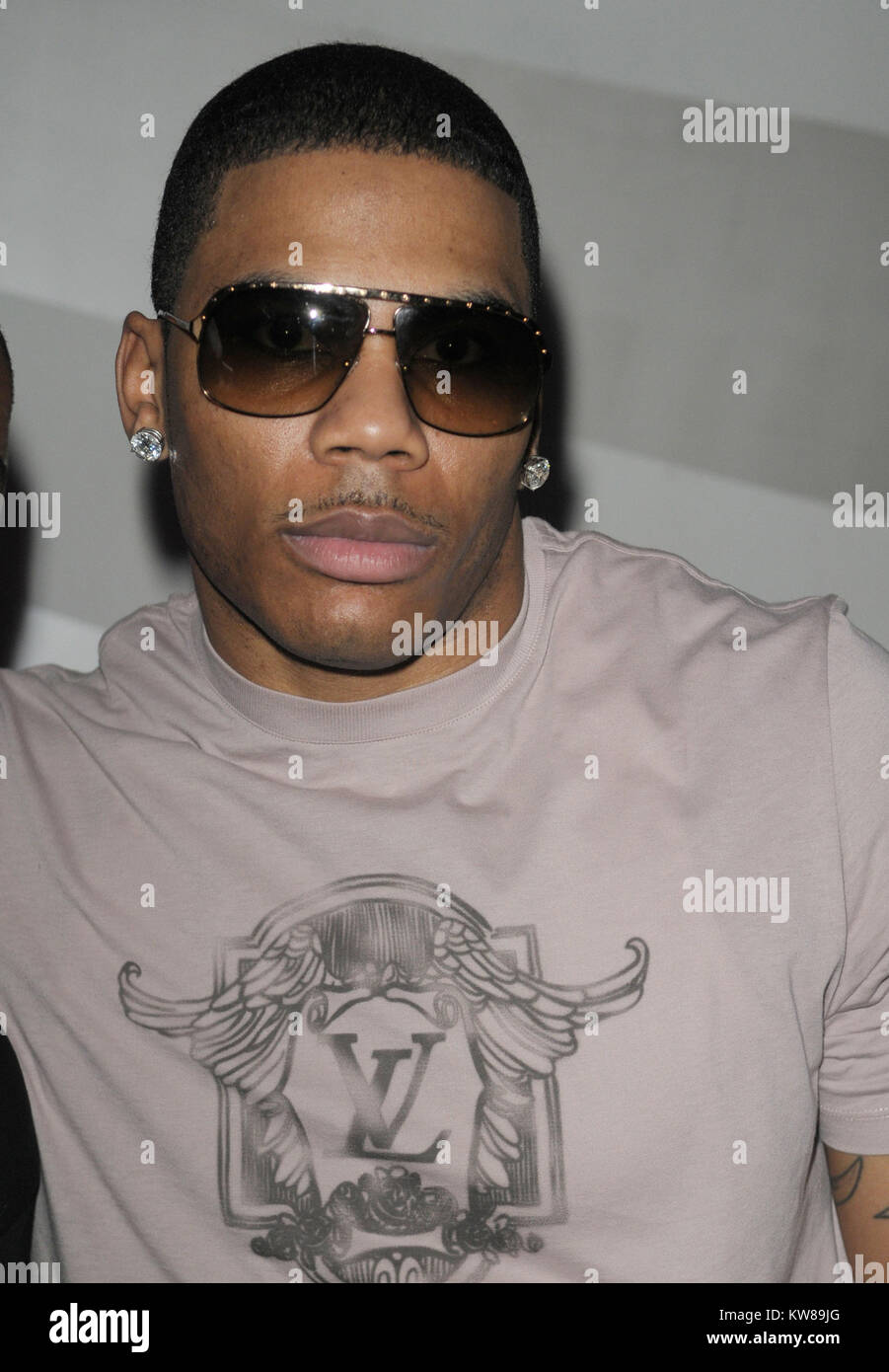 Parties de chanteuse et rappeur nelly au club grass Banque de ...