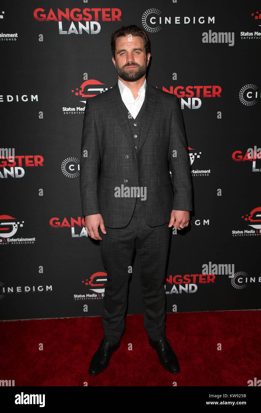 Milo gibson Banque de photographies et d’images à haute résolution - Alamy