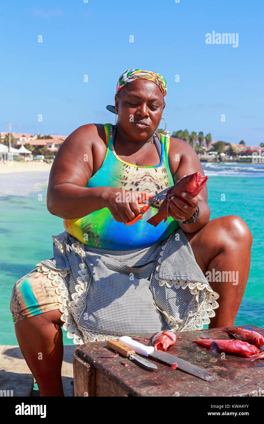 Femme de la région de Santa Maria, île de Sal, Salina, le Cap-Vert, l ...