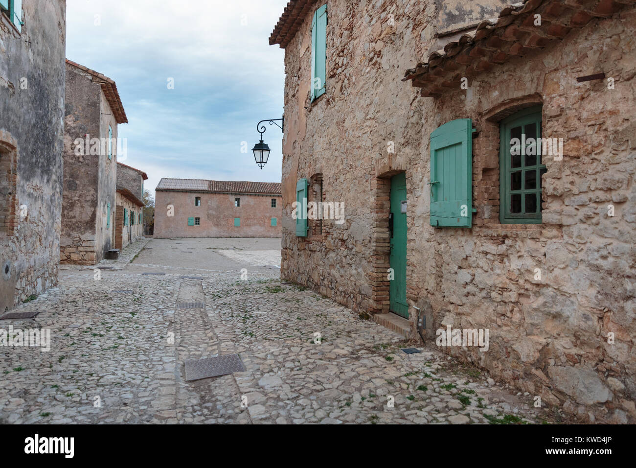 Les bâtiments historiques et l'architecture à l'ancienne caserne du ...