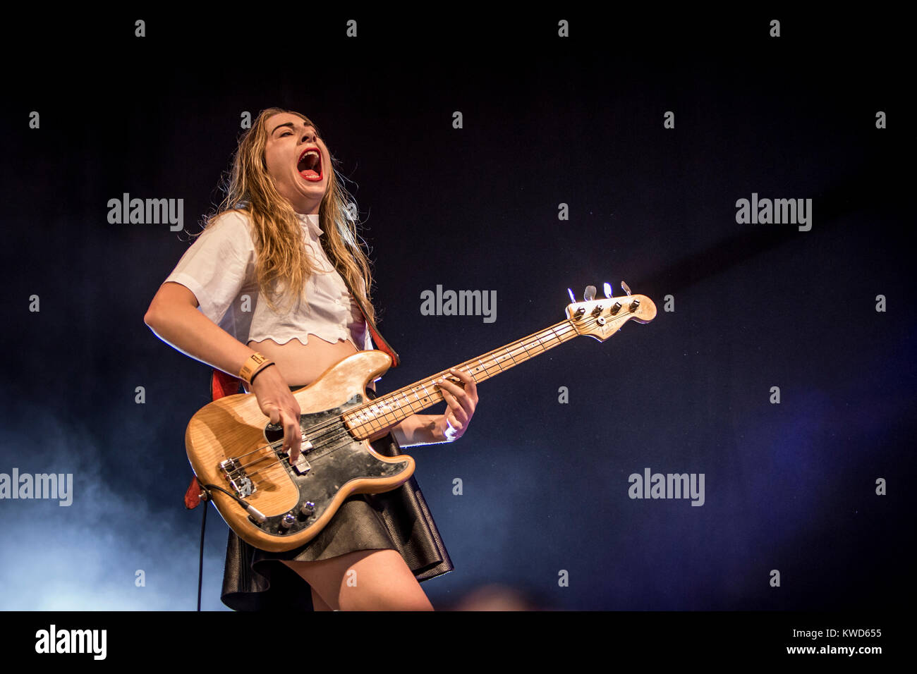 Haim band Banque de photographies et d’images à haute résolution - Alamy