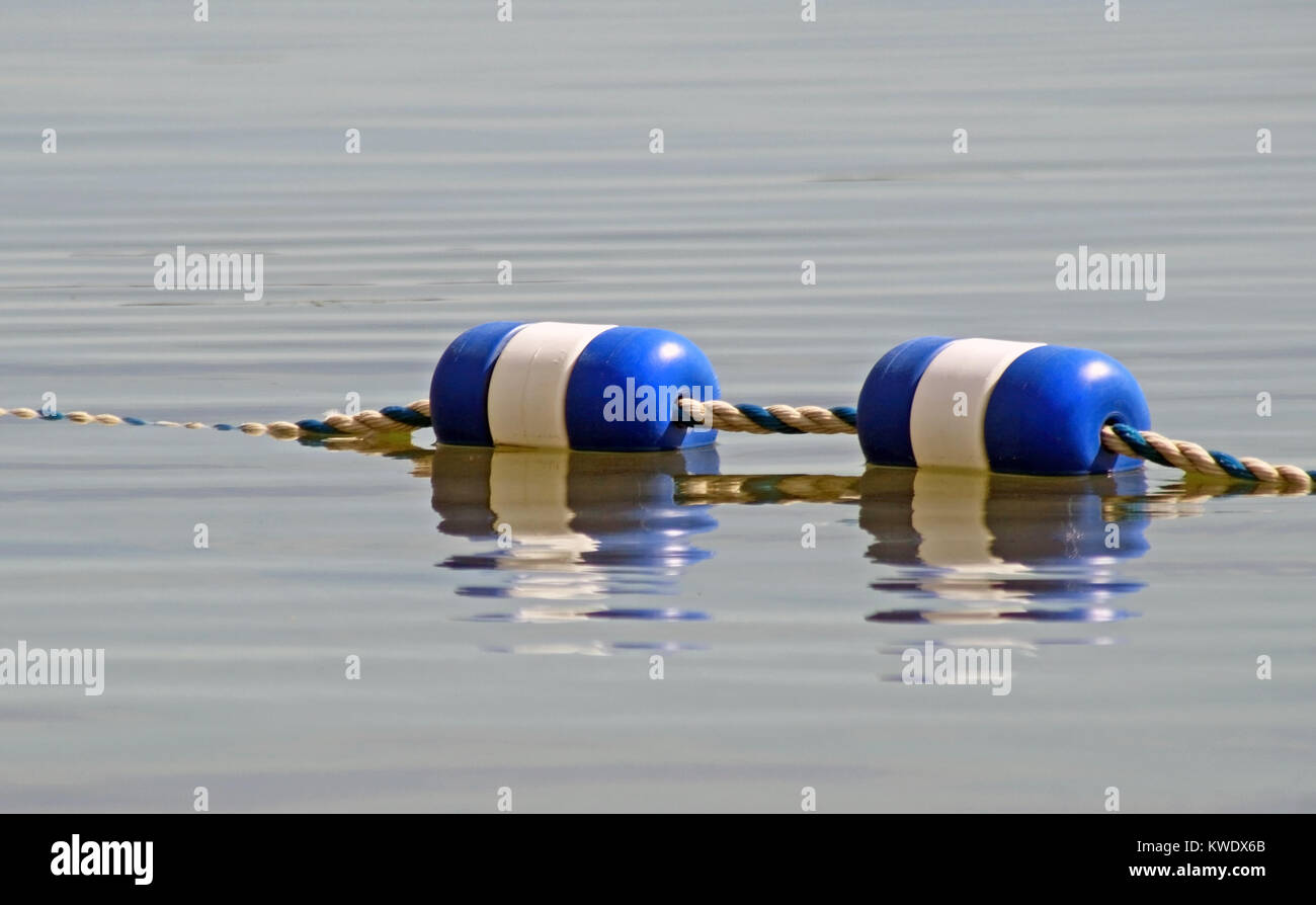 Flotation buoys Banque de photographies et d’images à haute résolution ...