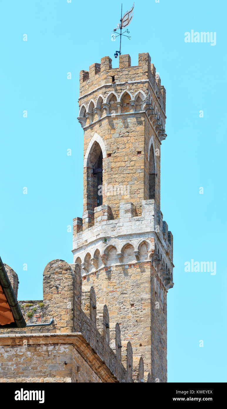 Volterra castle Banque de photographies et d’images à haute résolution ...