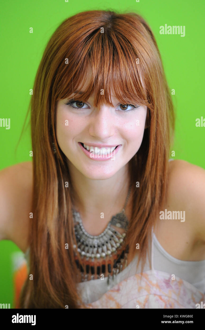 BOCA Raton, FL - Août 27 : Bella Thorne fait une apparition à YoBlendz ...