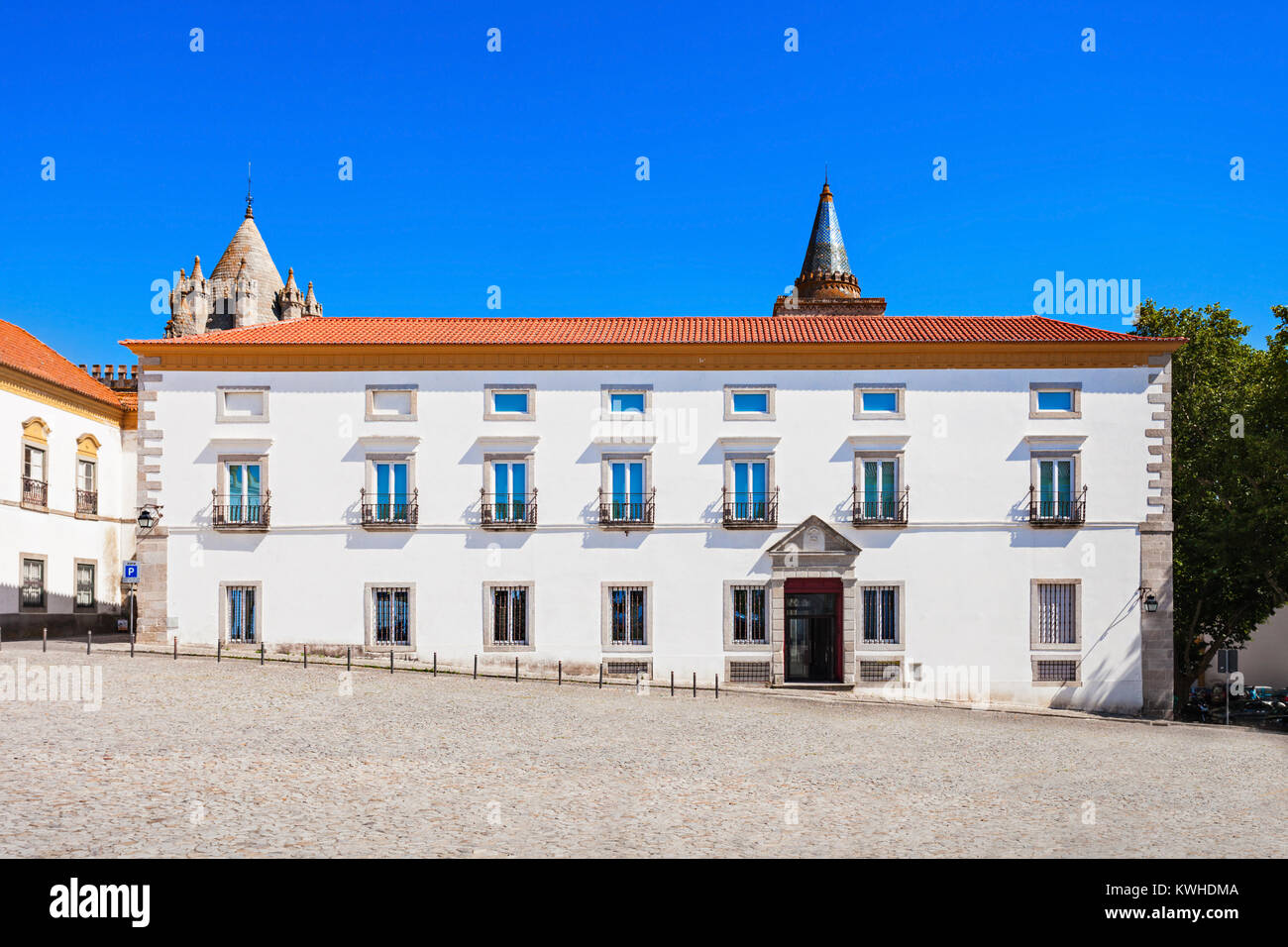 Evora museum Banque de photographies et d’images à haute résolution - Alamy