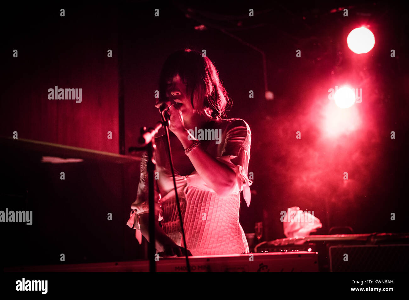 Chanteuse rock americaine rousse` Banque de photographies et d’images à ...