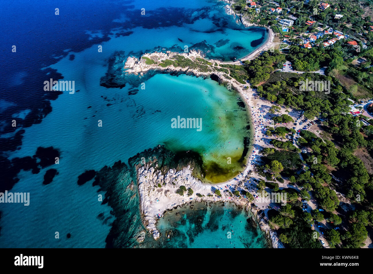 Vue aérienne de la belle plage Karidi dans l'Vourvourou de Chalkidiki ...
