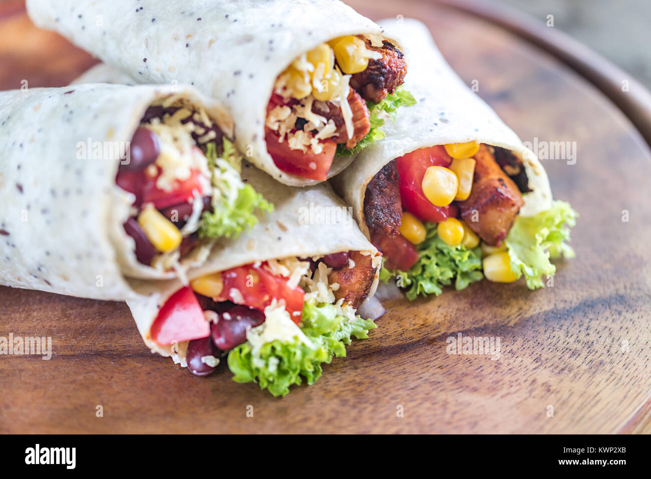 Burritos au poulet Banque de photographies et d’images à haute ...