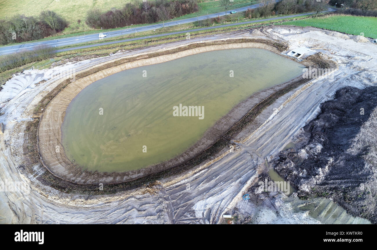 Bassin de rétention des eaux pluviales Banque de photographies et d ...