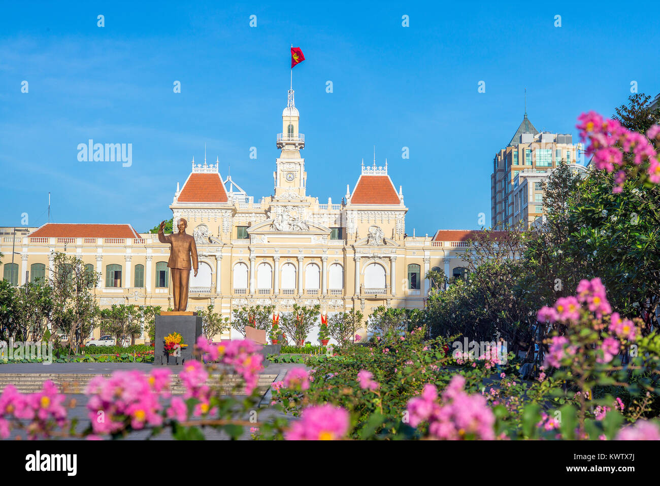Ho chi minh statue Banque de photographies et d’images à haute ...