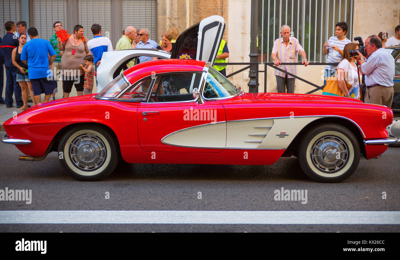Chevrolet corvette profil Banque de photographies et d’images à haute ...