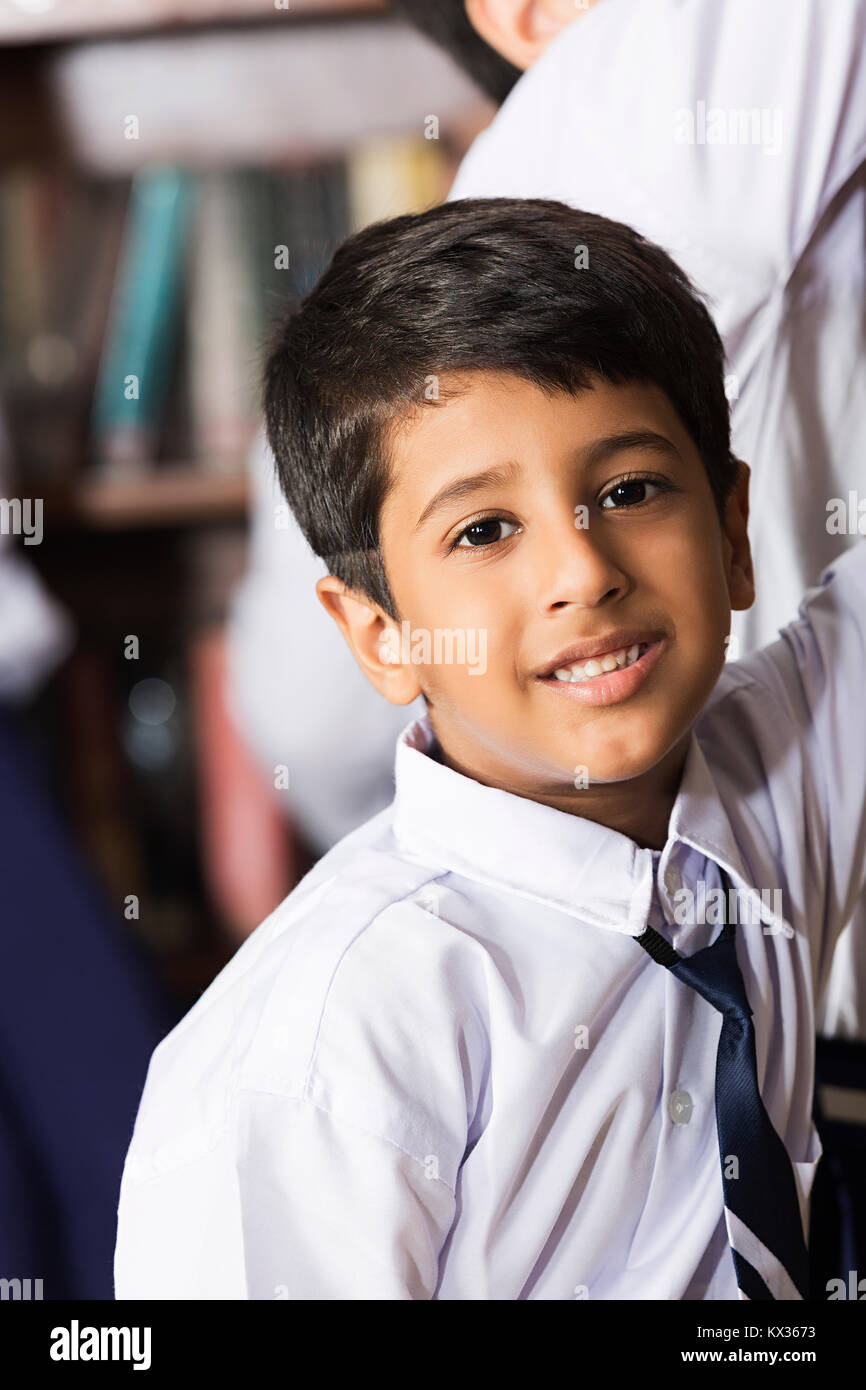 1 Indian School Kid Boy Student in Library Smiling Photo Stock - Alamy