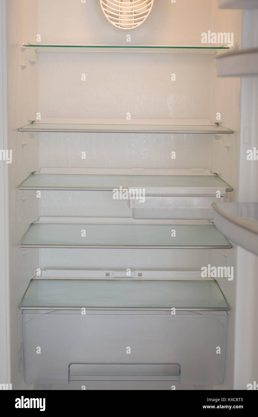 Frigo vide Banque d'image et photos - Alamy