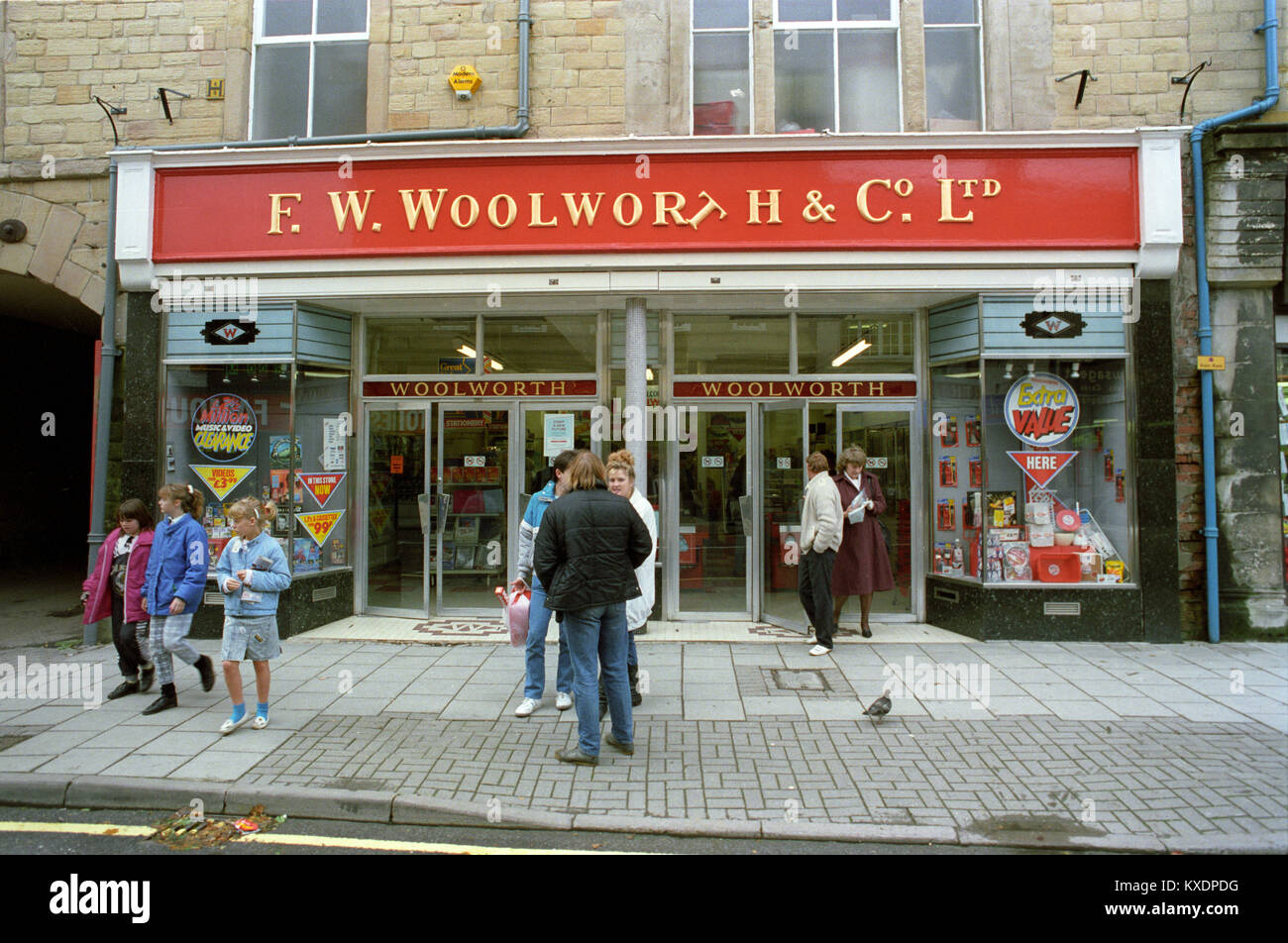 F w woolworths store Banque d'image et photos - Alamy