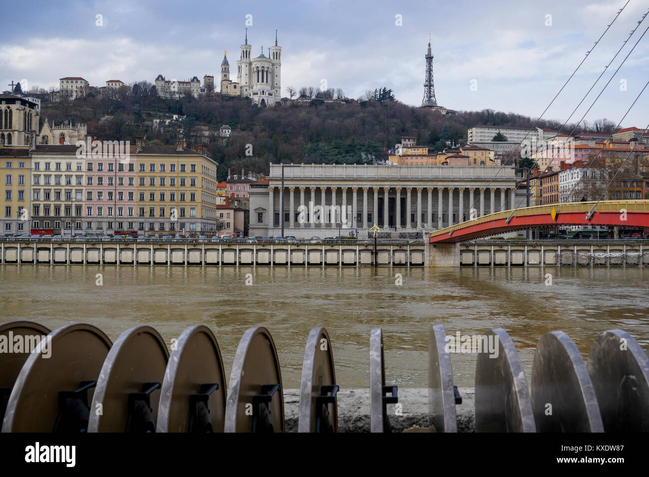 Les quais de Saône vu dans la période des inondations, Lyon, France ...