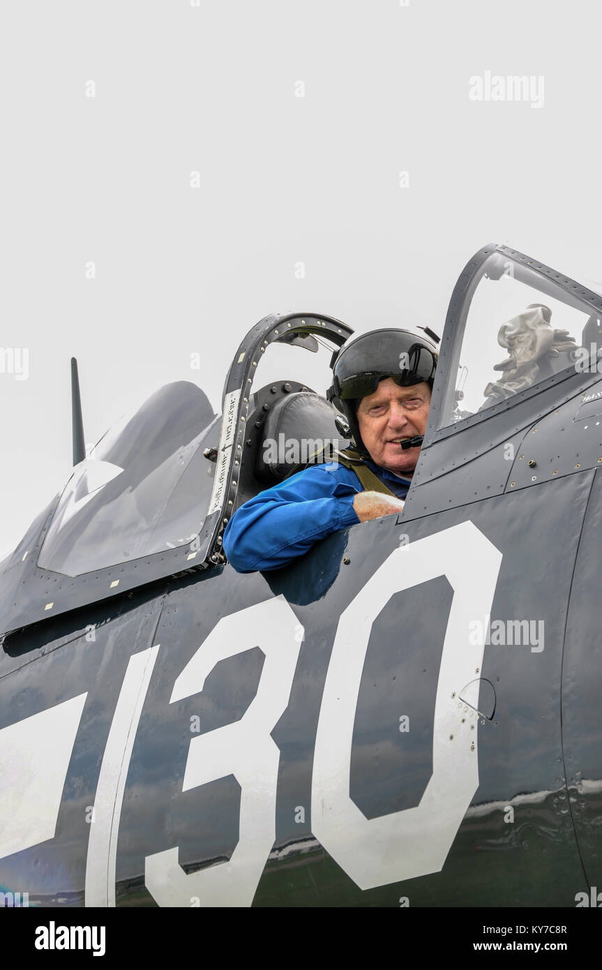 Stephen Gray pilote et entrepreneur propriétaire de la Fighter ...