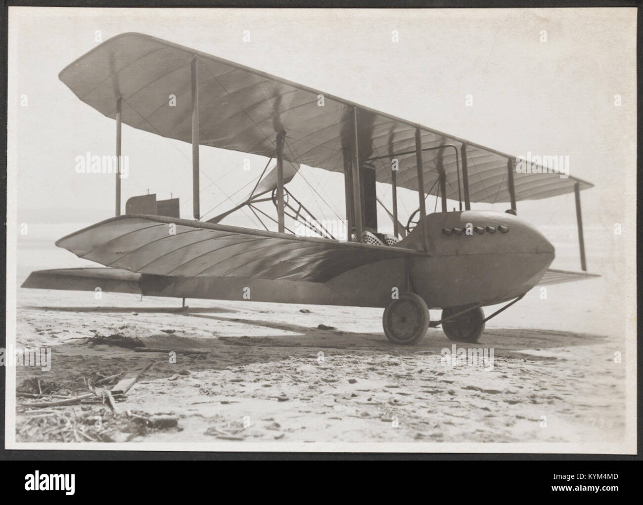 Une image historique d'un avion Wright, peut-être l'une des premières ...