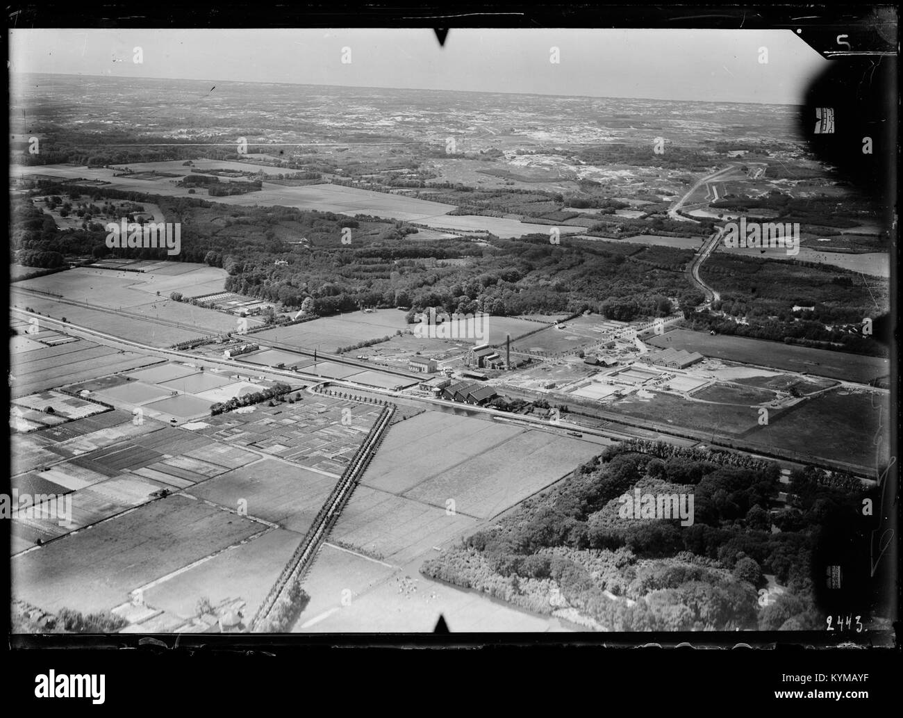 Photographie aérienne des années 1920 aux années 1940, capturant des ...