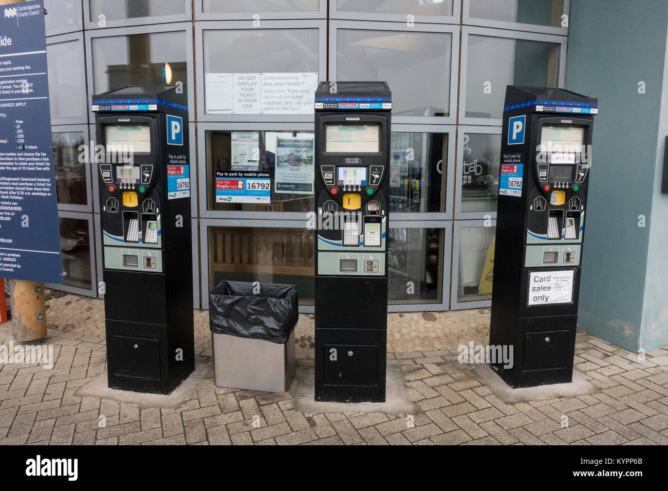 Machines de vente de billets Banque de photographies et d’images à ...