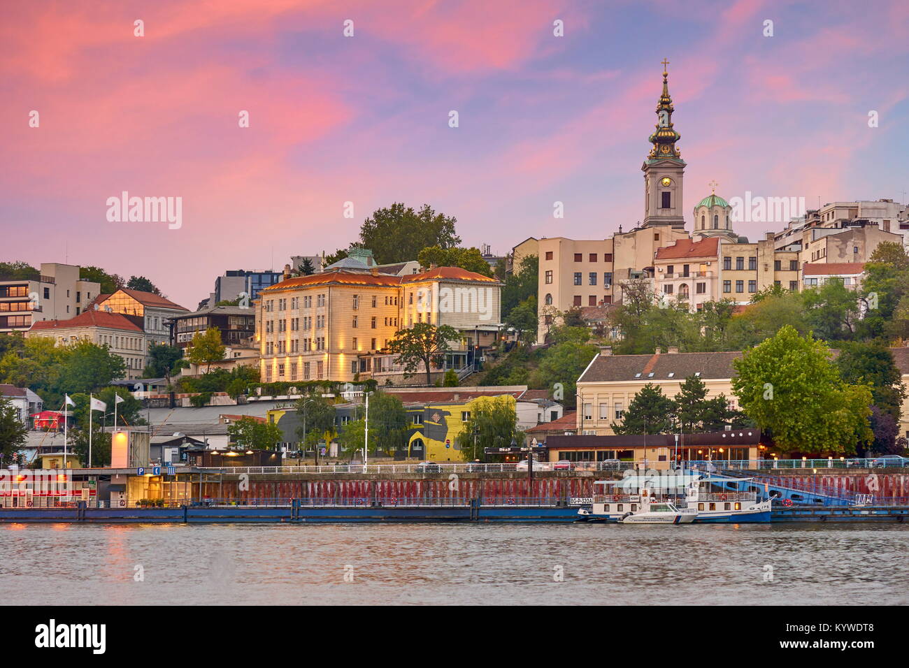 Vue du soir à Belgrade, capitale de Serbie Photo Stock - Alamy