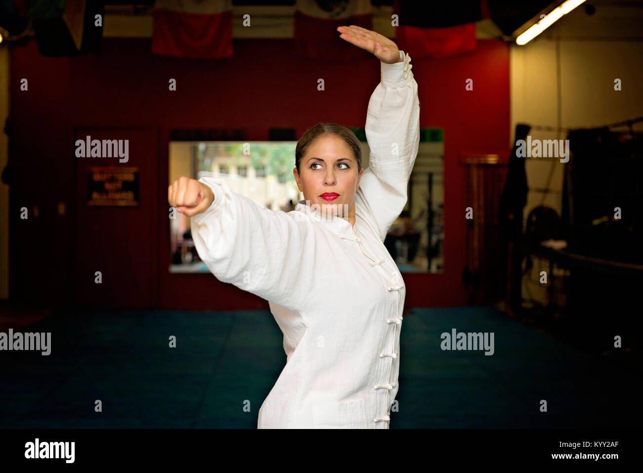 Karate uniform Banque de photographies et d’images à haute résolution ...