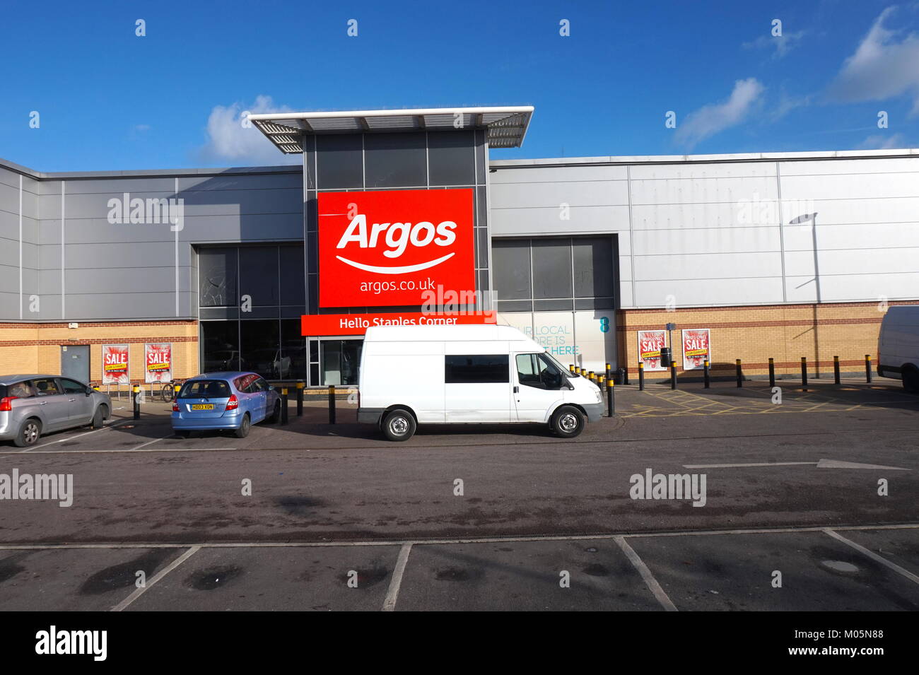 Argos Outside Photos & Argos Outside Images - Alamy