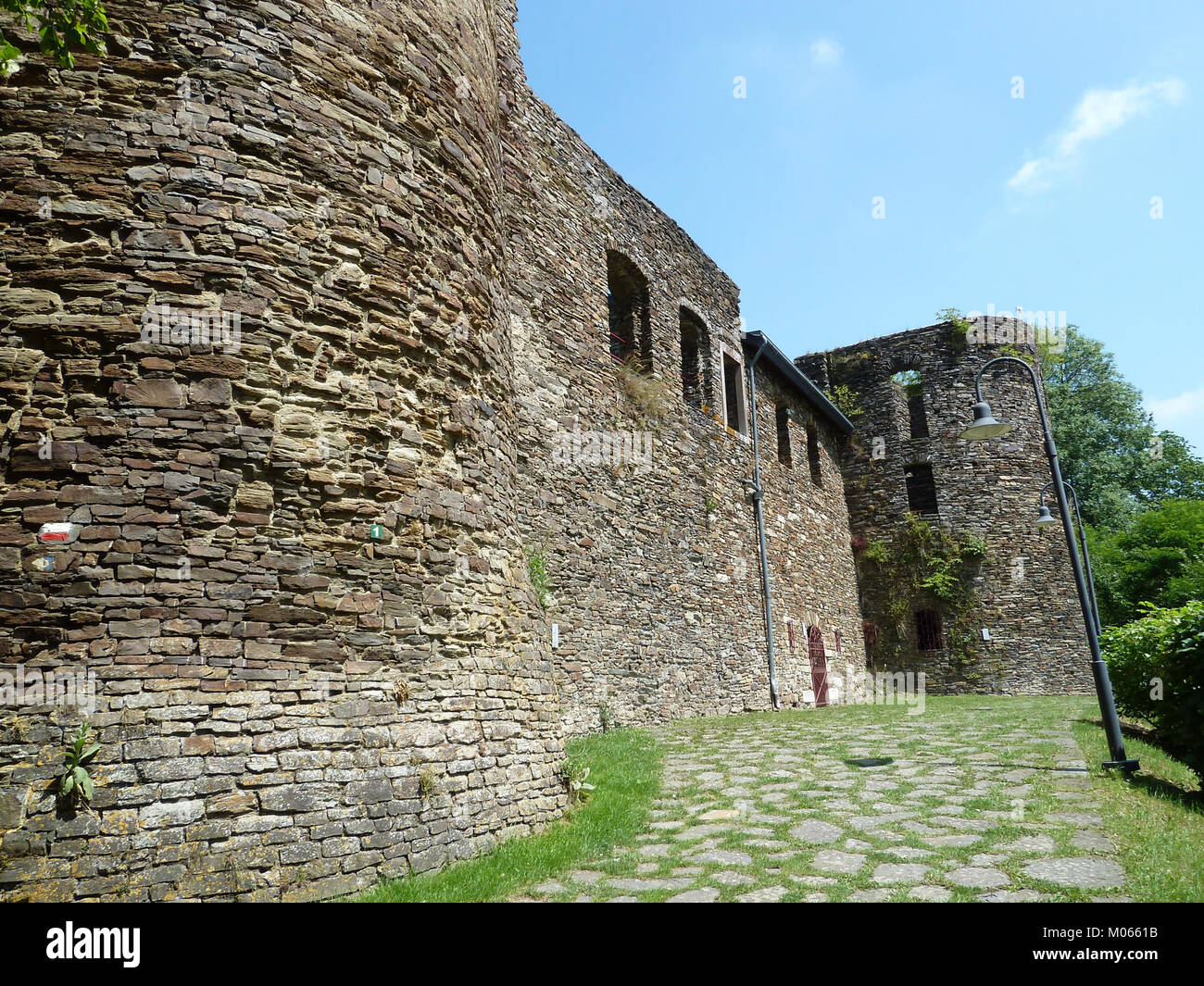 Burg reuland Banque de photographies et d’images à haute résolution - Alamy