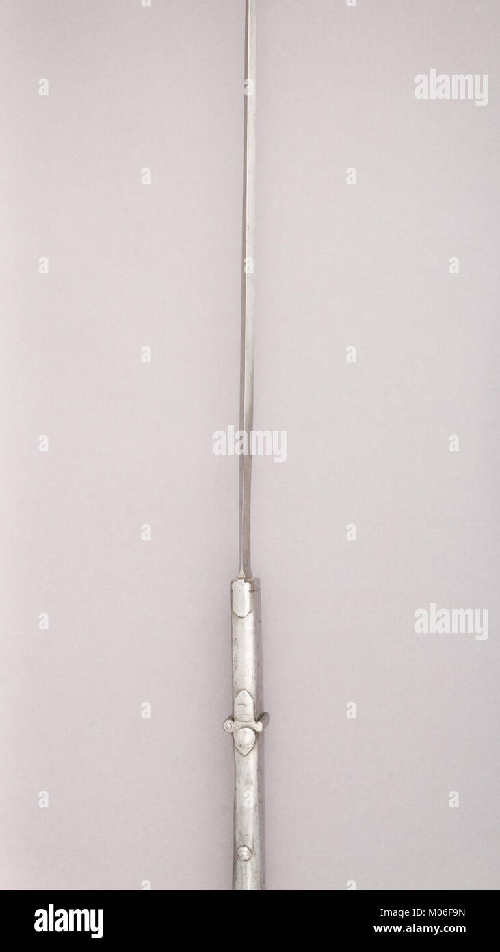 La lance de chasse du Metropolitan Museum of Art est une arme ...