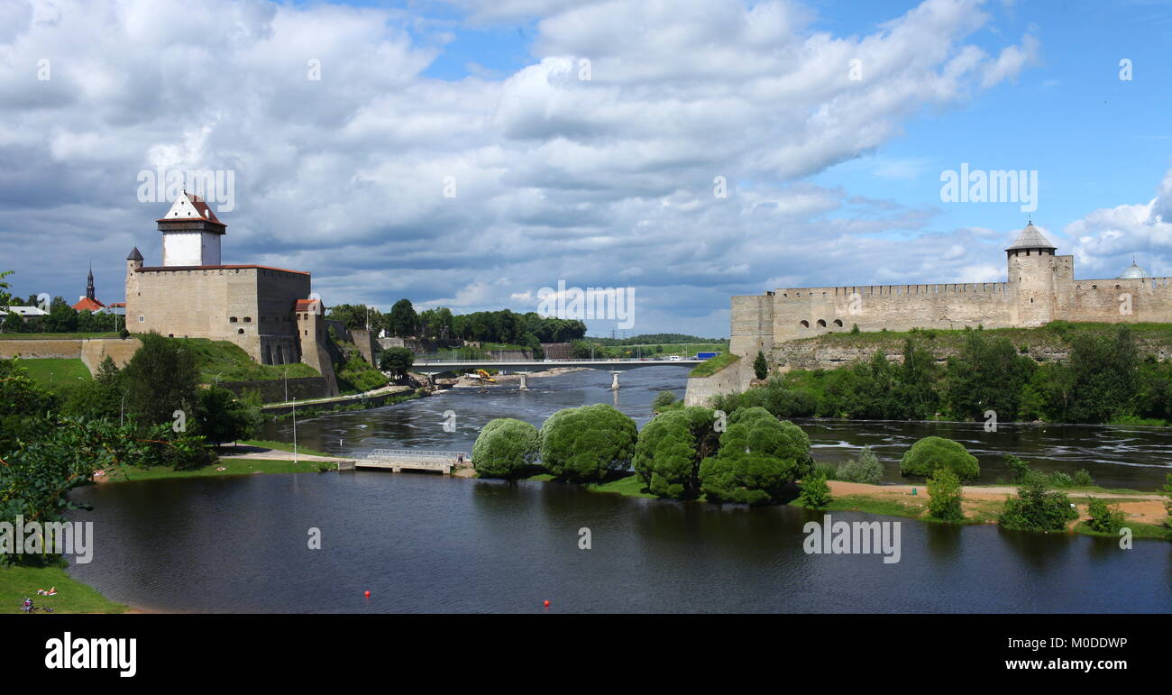 Ivangorod fortress Banque de photographies et d’images à haute ...