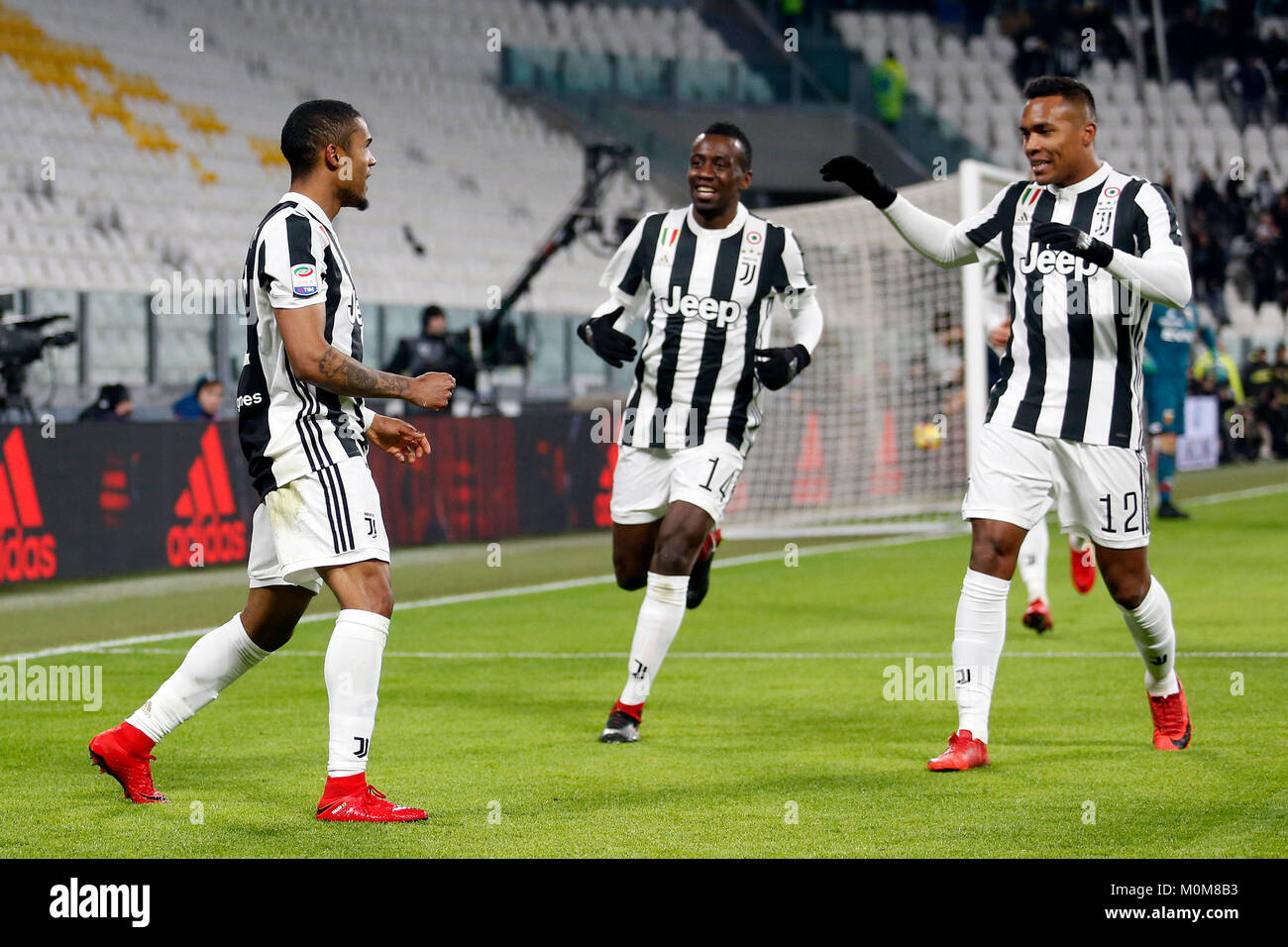 Allianz stadium turin Banque de photographies et d’images à haute ...