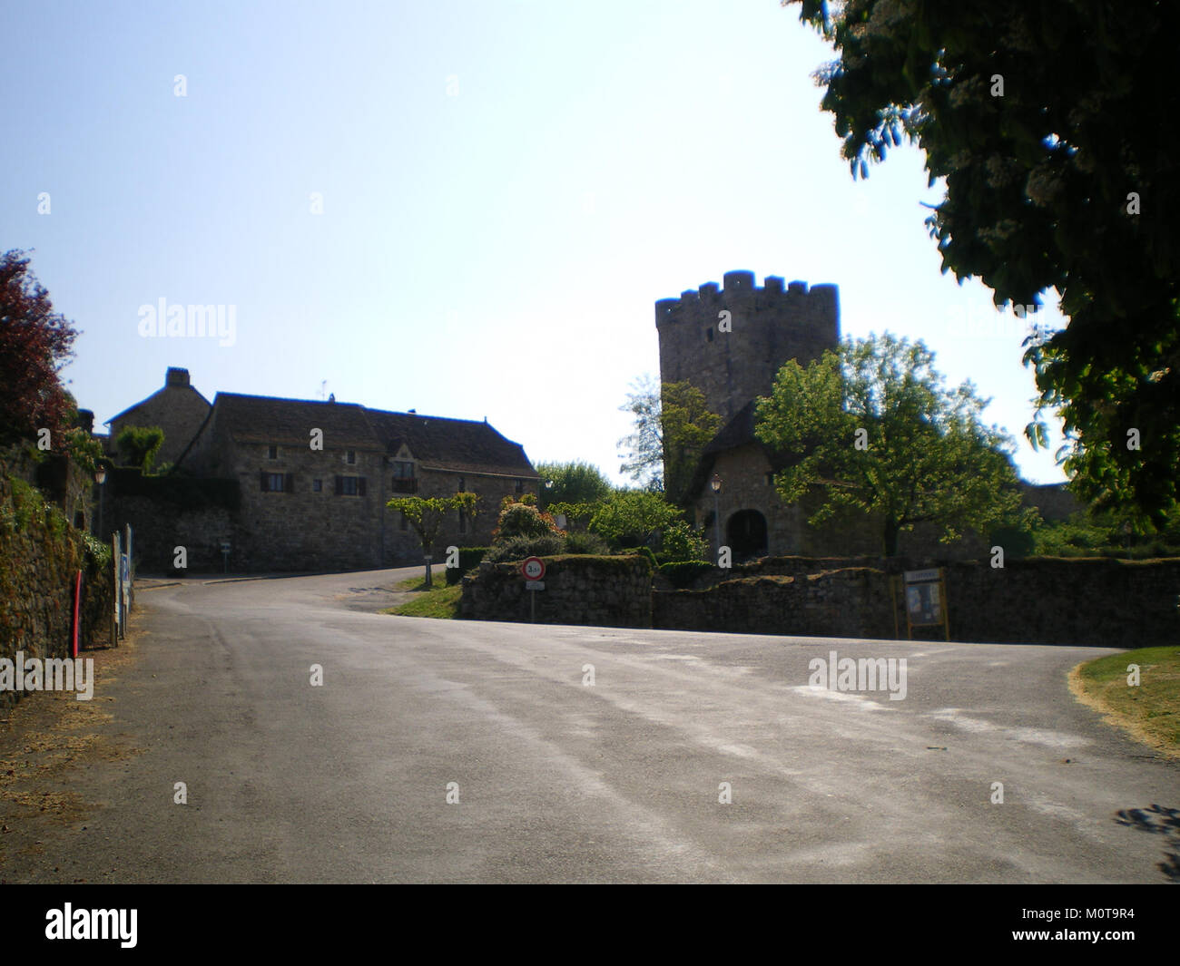 Capdenac le haut Banque de photographies et d’images à haute résolution ...
