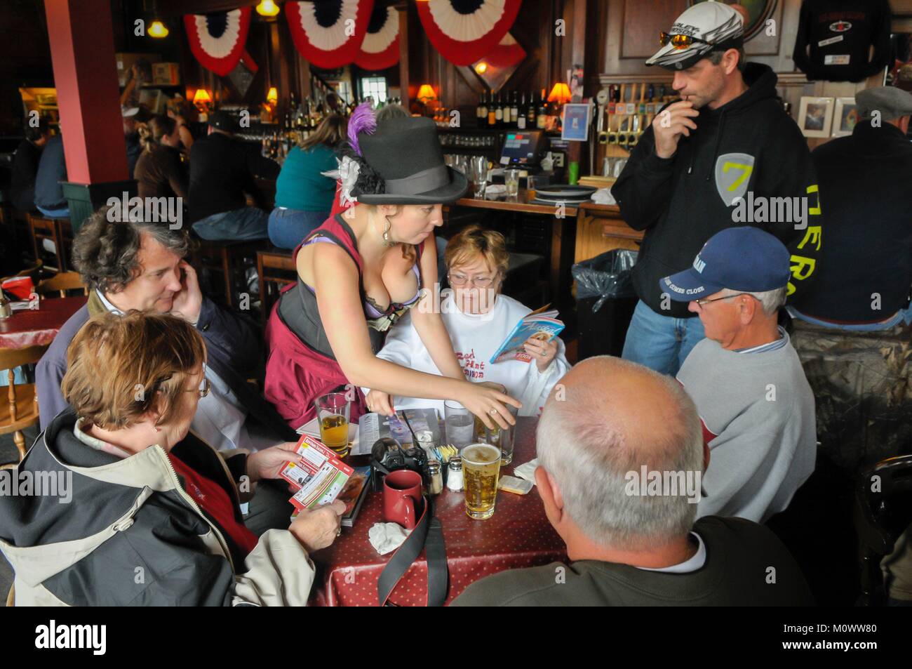 Saloon d'oignon rouge Banque de photographies et d’images à haute ...