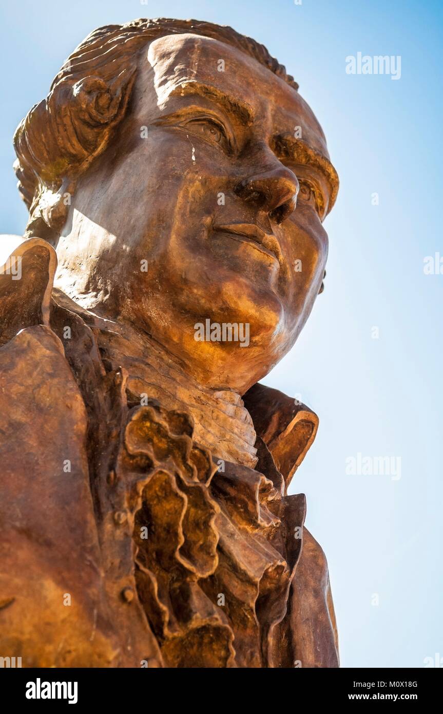 France,Haute Corse, Corte, la statue de bronze de Pascal Paoli, qui a ...