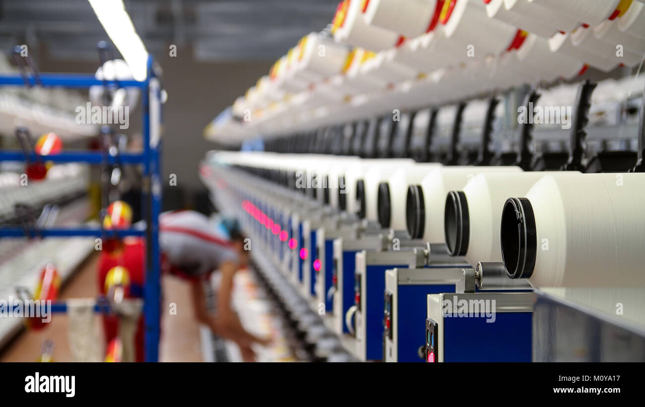 Ouvrier de production de laine Banque de photographies et d’images à ...