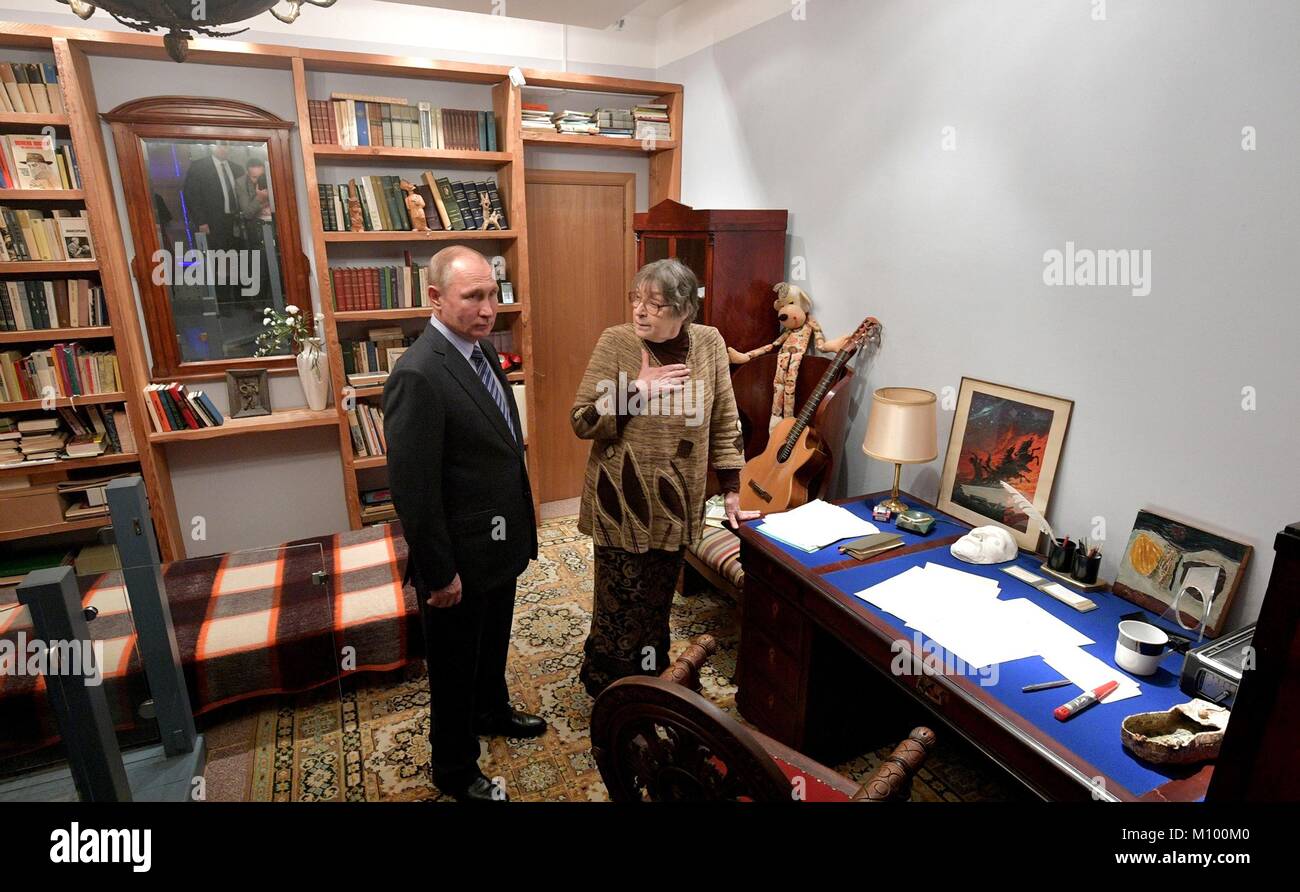 President Vladimir Putin And His Wife Lyudmila Putin Banque d'image et ...