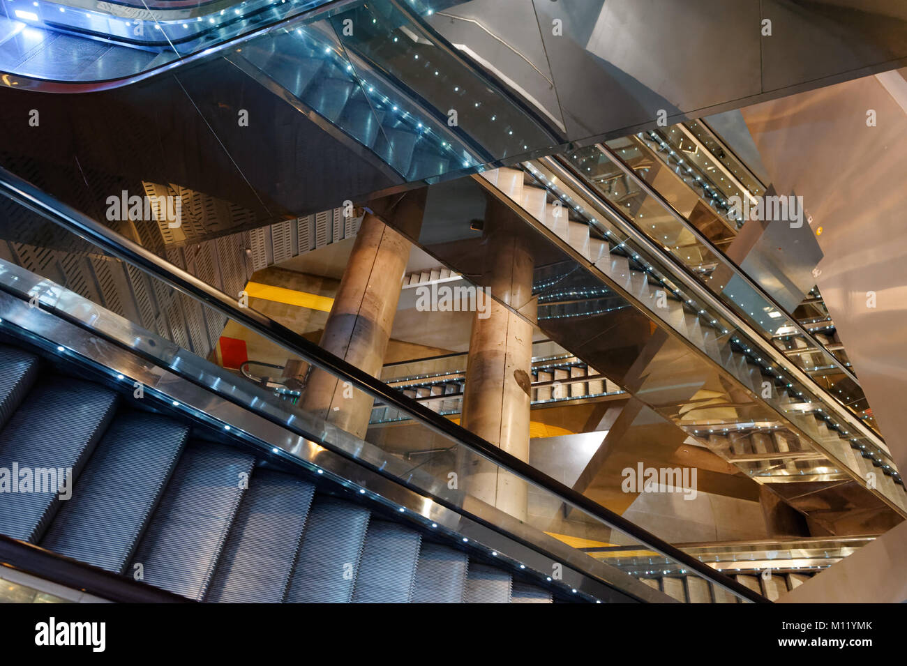 Nouvelle station de métro artistique à Naples, Naples, Italie, métro ...